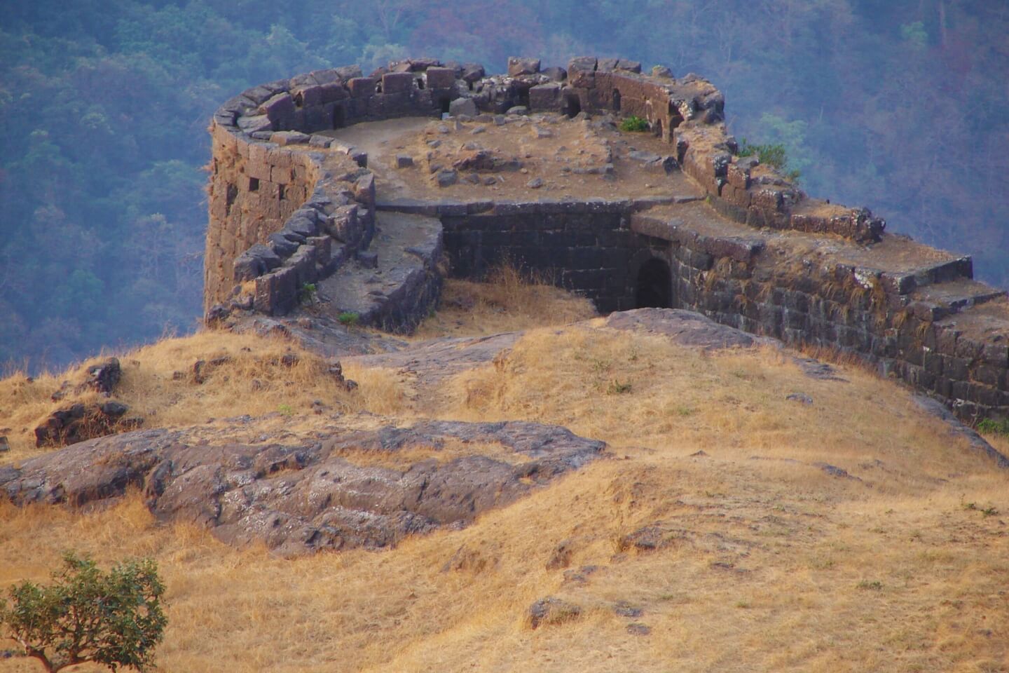 Rajmachi Fort Lonavala (Entry Fee, Timings, History, Built by, Images ...